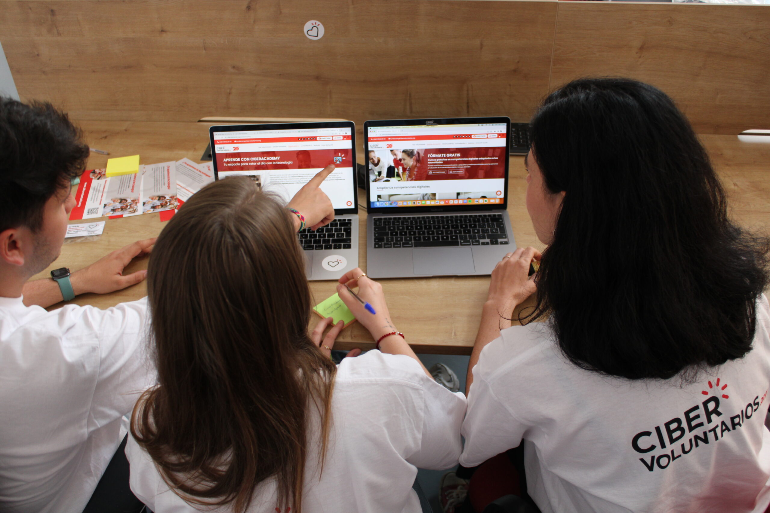 Cibervoluntarios mejora sus procesos de seguridad y protección de datos con las certificaciones ...